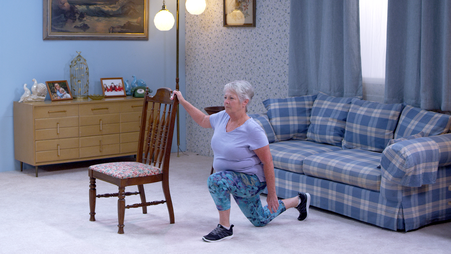 CrossFit | At Home: Assisted Lunge