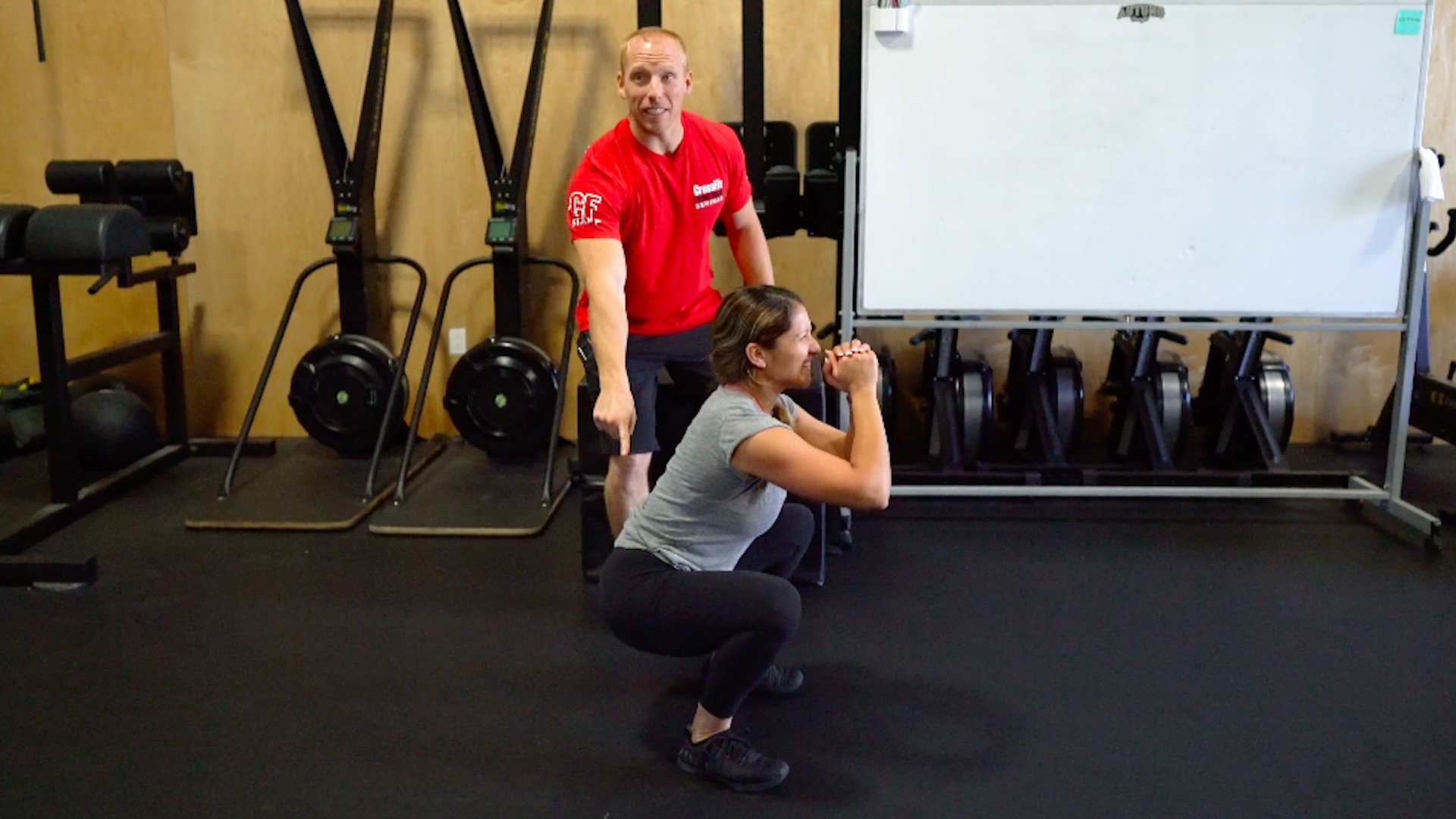 CrossFit | Midline Stabilization in the Air Squat