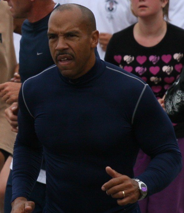 CrossFit | CrossFit Hero and Tribute Workouts