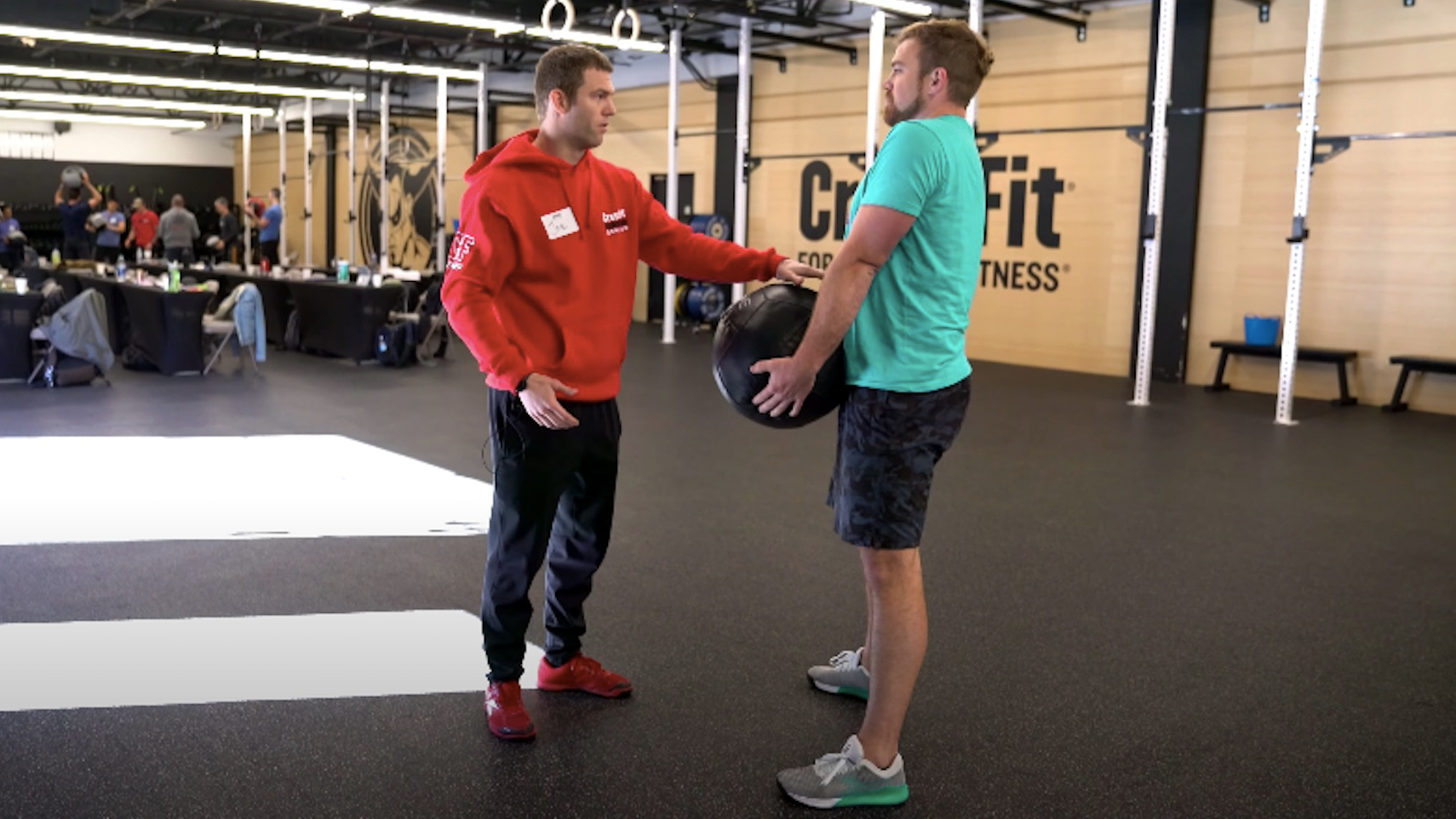 CrossFit | Common Fault in the Med-Ball Clean: Curling