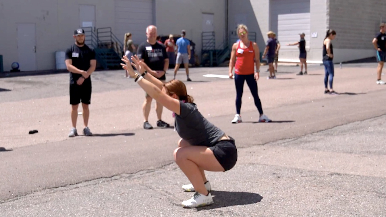 CrossFit | Common Fault in the Air Squat: Knee Initiation